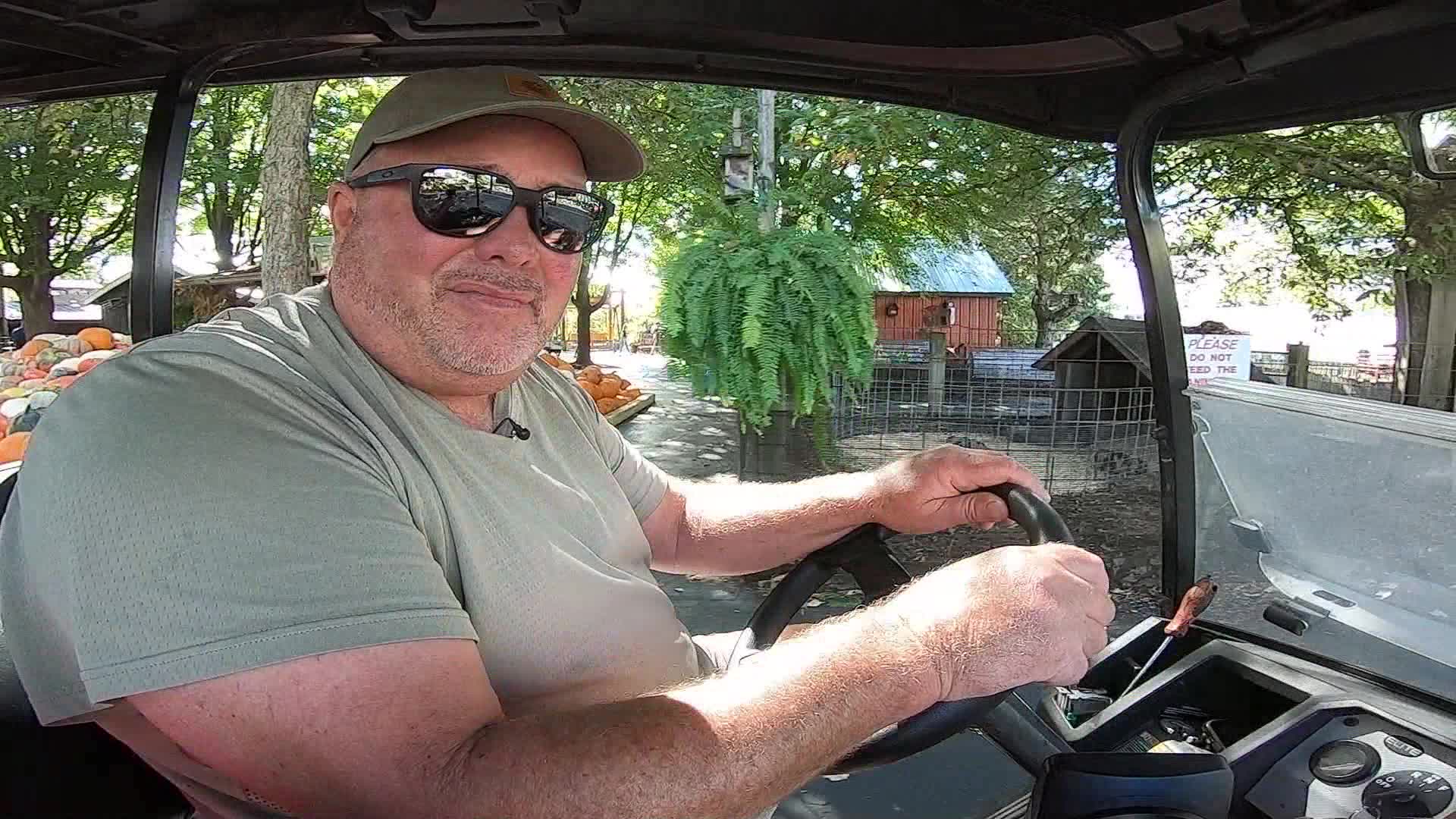 A day-in-the-life at Bengtson’s Pumpkin Farm – WGN-TV