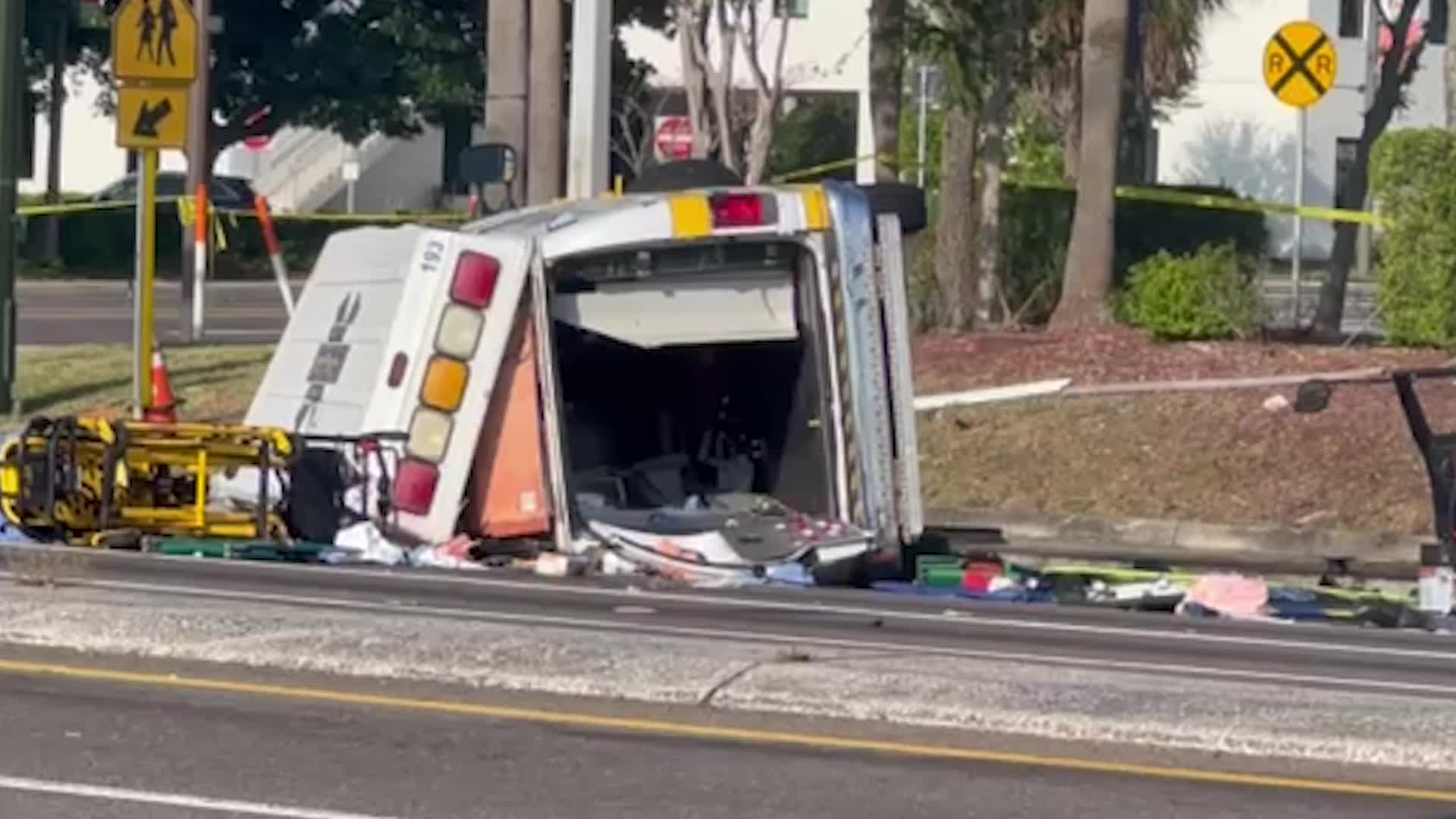 4 hurt after fleeing suspect crashes with Pinellas ambulance: deputies ...
