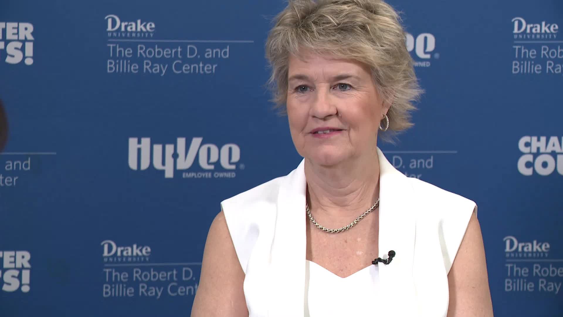 Lisa Bluder One on One – who13.com