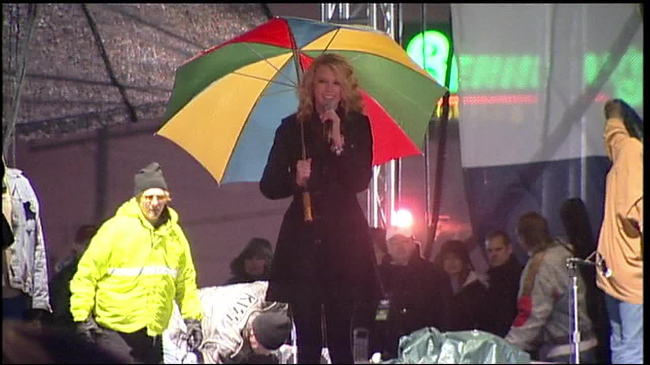 Taylor Swift at Family Gras 2008 – WGNO